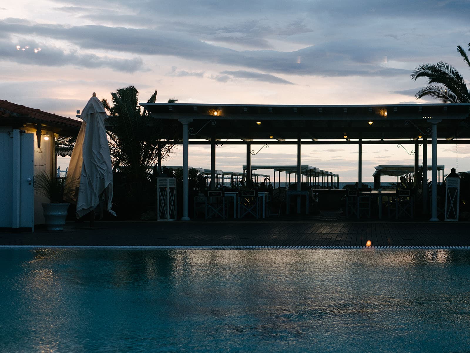 Franco Mare a Marina di Pietrasanta. La sobria estrosità di Alessandro ...